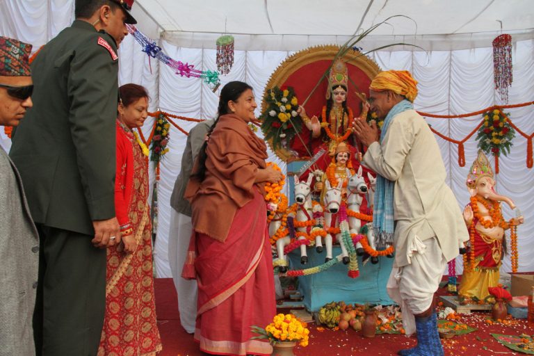 Photo Gallery – President during the events outside Shital Niwas